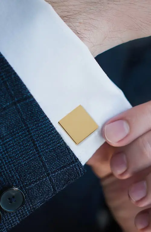 CUFFLINKS, INC. Cufflinks
