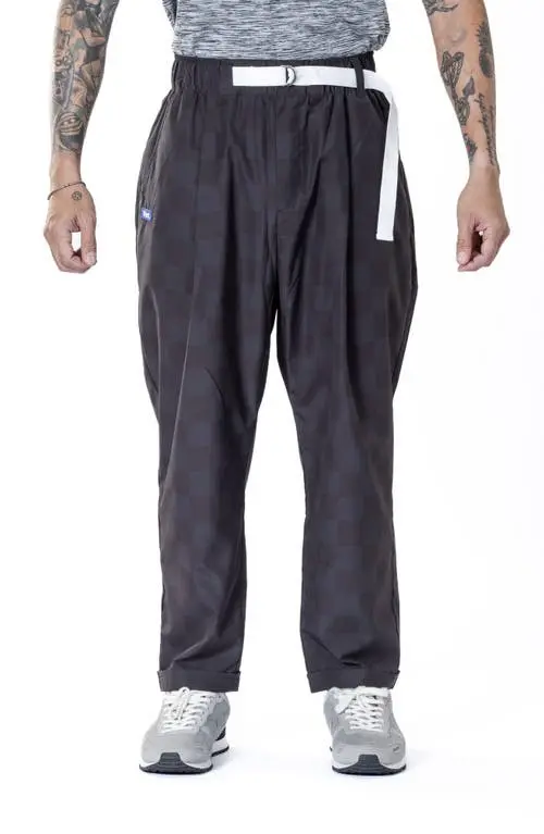 VAST Featherlite Pleated Pants - Black
