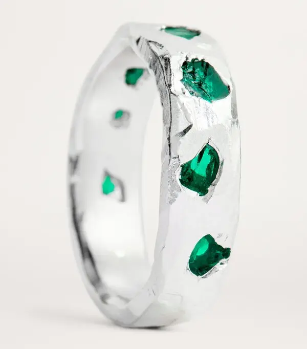 THE OUZE Sterling Silver Ring With Emerald