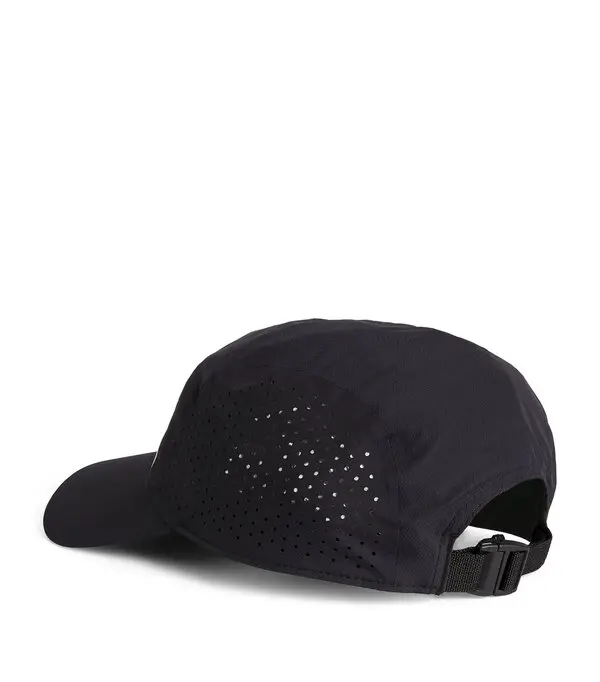On Lightweight Baseball Cap - Black