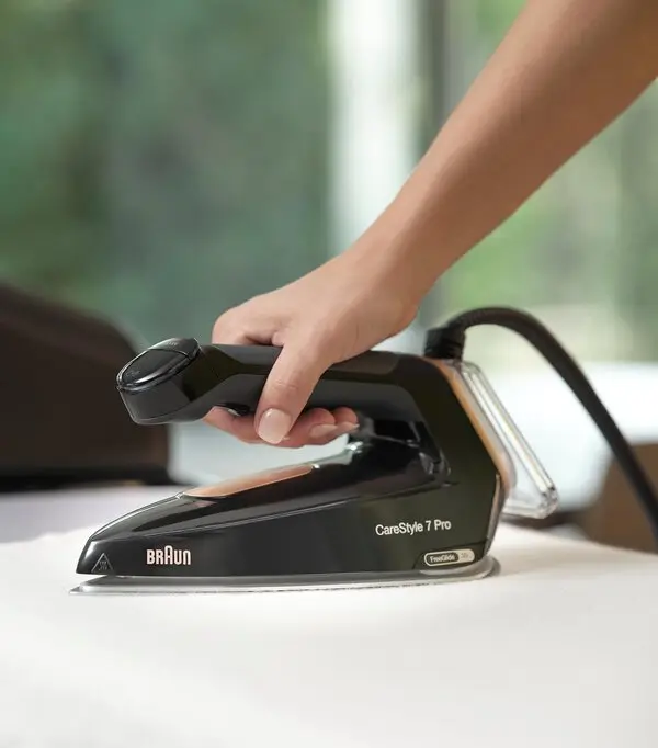 BRAUN Carestyle 7 Pro Steam Generator Iron