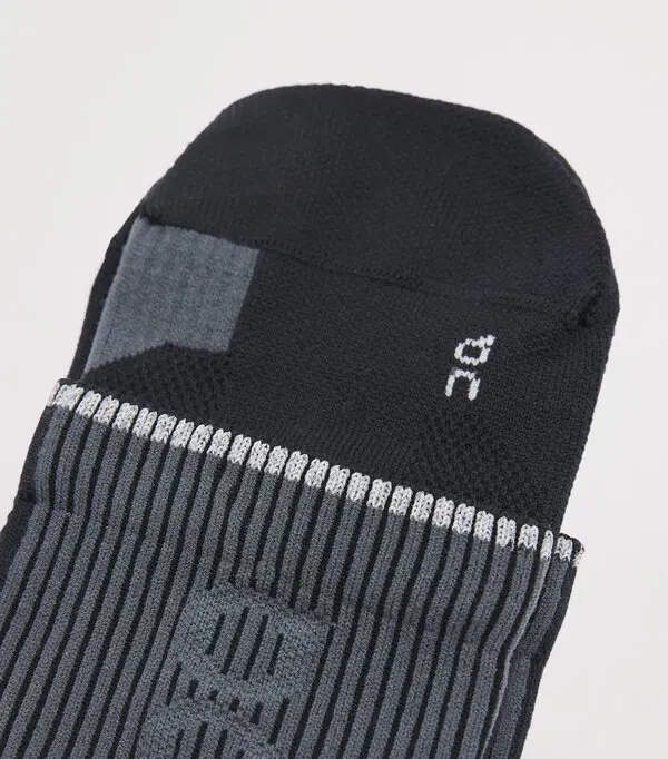 On Mid-length Performance Socks