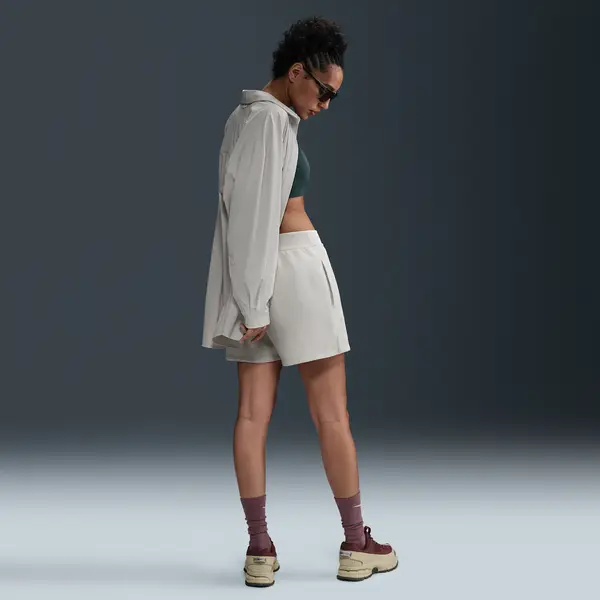 Nike 24.7 Impossiblysoft Dri-fit Mid-rise Loose 4" Shorts - Brown