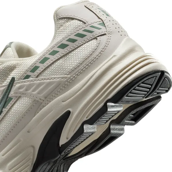 Nike Initiator Sneakers