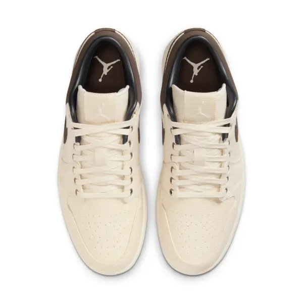 JORDAN 1 Low Premium Sneakers