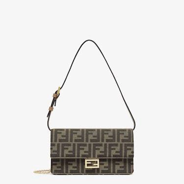 Fendi Baguette Wallet On Chain - Brown