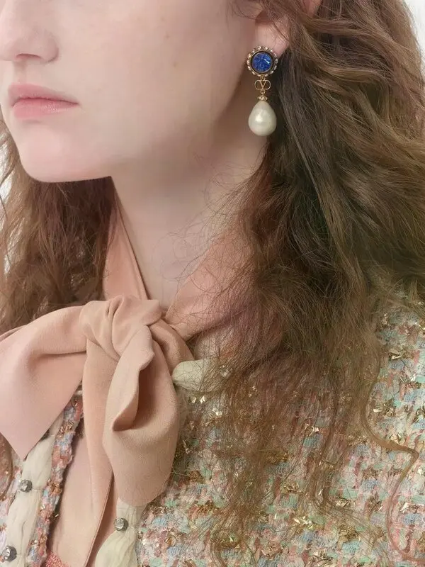 Valentino Garavani Vlogo Signature Drop Earrings With Pearls And Crystals - Gold