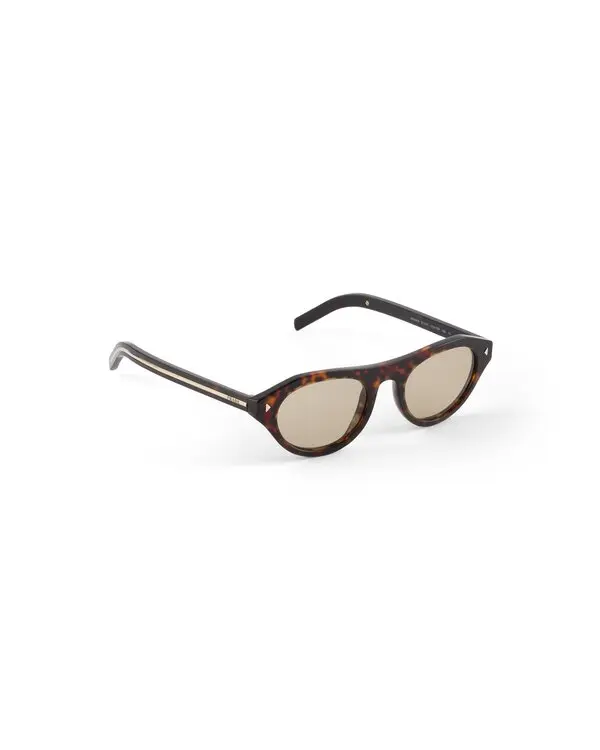 Prada Sunglasses With Metal Plaque - Lenses
