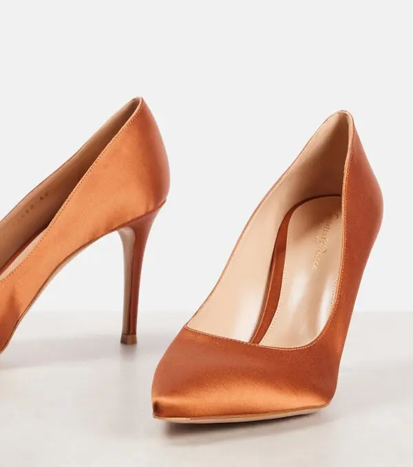 GIANVITO ROSSI 85 Satin Pumps - Brown