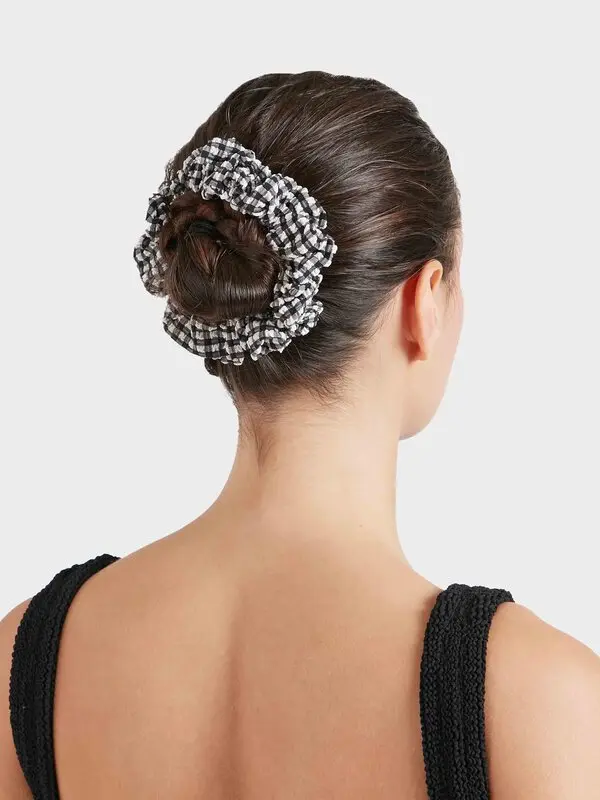 Hunza G Gingham Seersucker Scrunchie - Gingham Black