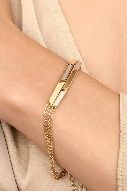 ORADINA 14k Gold Bracelet With Mother Of Pearl Inlay