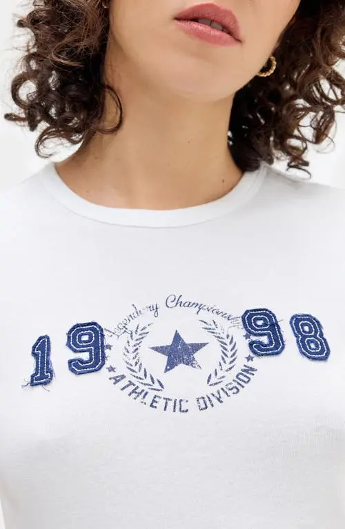 BDG URBAN OUTFITTERS 1998 Appliqué Graphic Baby Tee