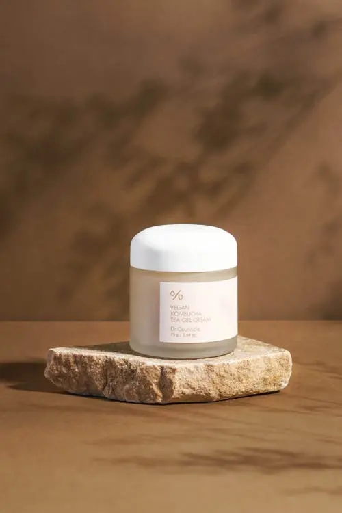 DR. CEURACLE Vegan Kombucha Tea Gel Cream - None