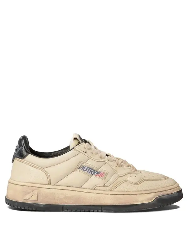 AUTRY Low Top Sneakers - Beige
