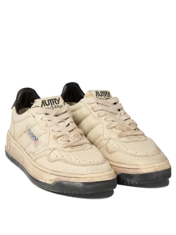 AUTRY Low Top Sneakers - Beige