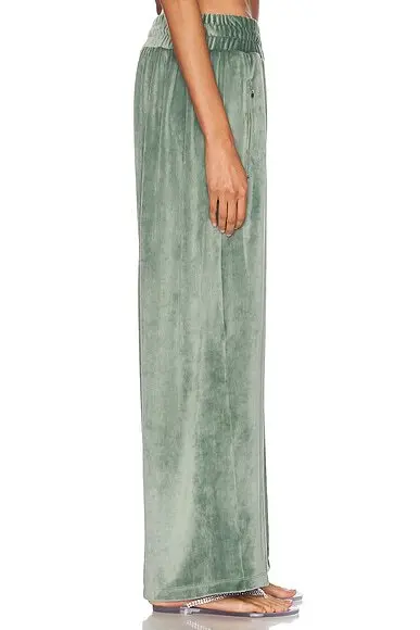 PRISCAVERA Velour Track Pant