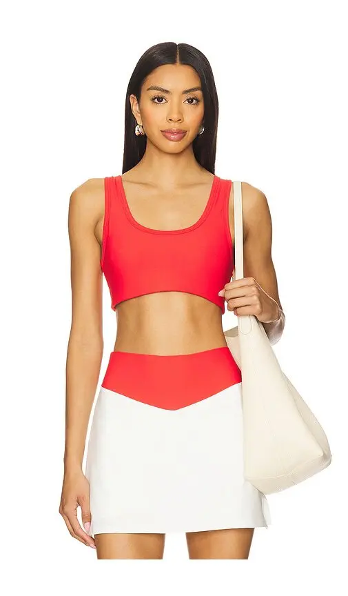 The Upside Pacific Harley Scoop Neck Sports Bra In Red - Roja