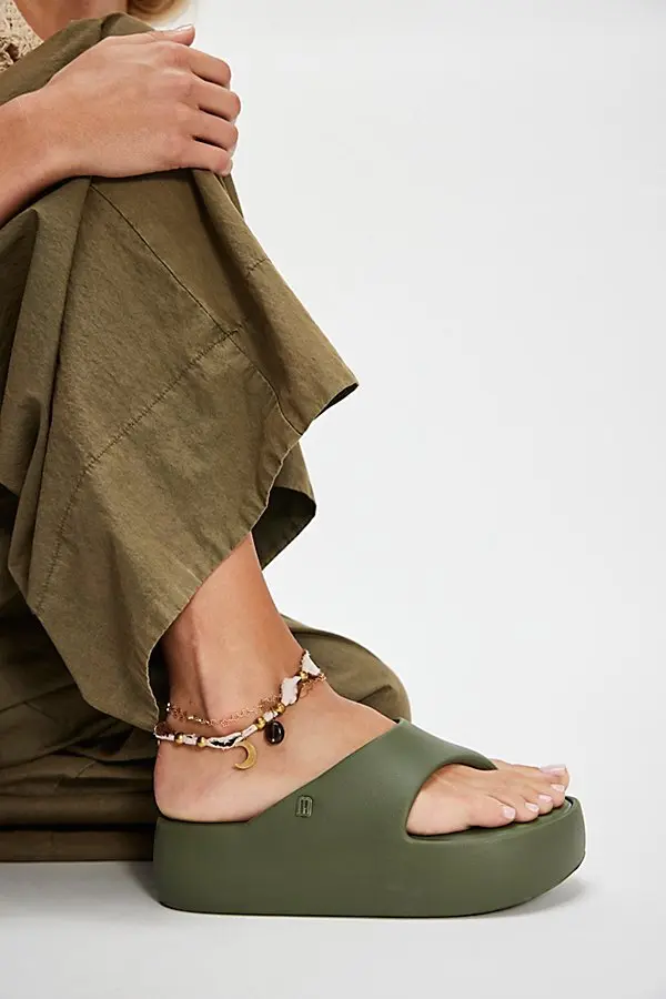 Melissa Free Platform Thong Sandals - Green