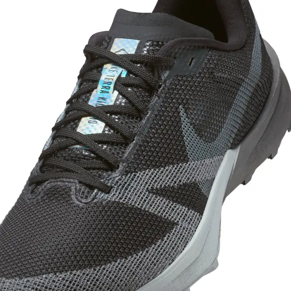 Nike Kiger Trail Running Shoes