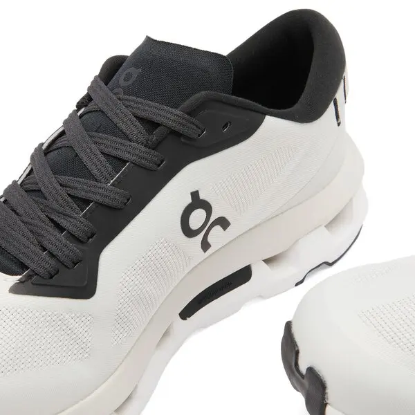 On Cloudze Low-top Sneakers