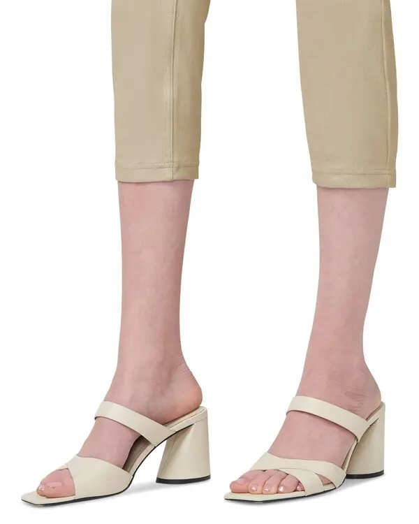 Hue High Rise Ultra Soft Denim Capri Leggings - White Pepper