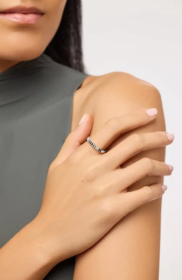 ANA LUISA Solid Slim Ring - Silver