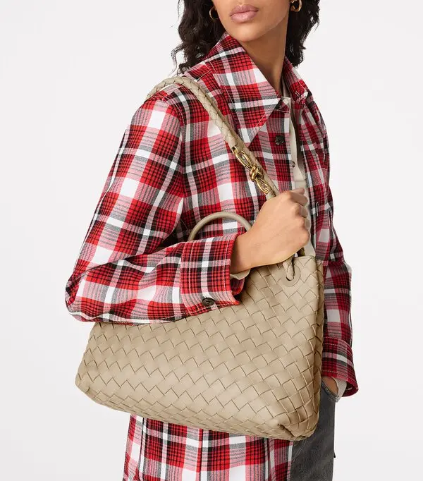 Bottega Veneta Medium Andiamo Shoulder Bag - Neutral