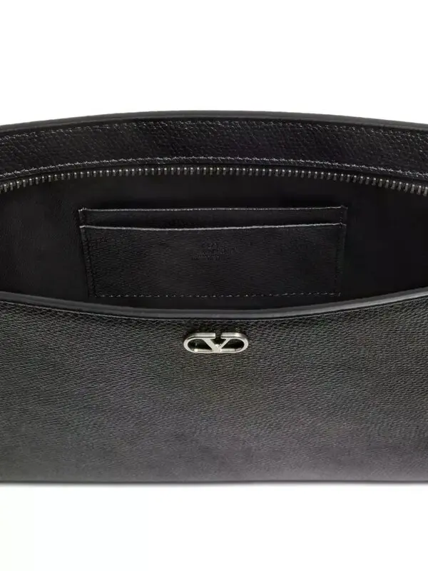 Valentino Garavani Vlogo Signature Grainy Calfskin Pouch - Black