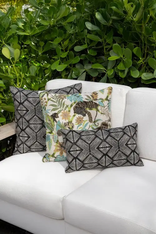 ELAINE SMITH Bakuba Indoor & Outdoor Woven Accent Pillow - Ebony