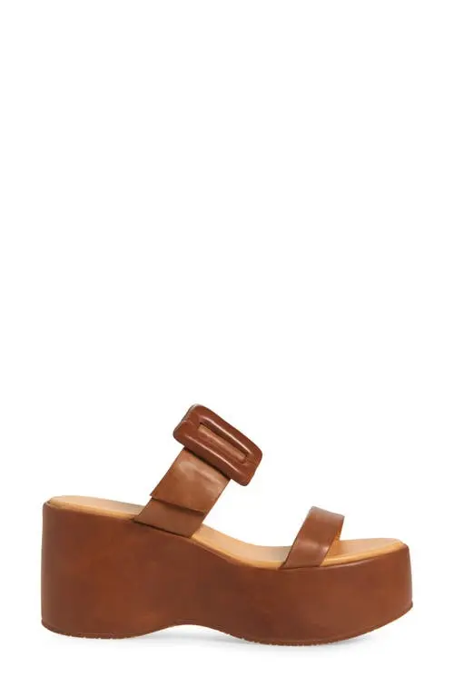 CHOCOLAT BLU Platform Wedge Sandals - Camel Leather