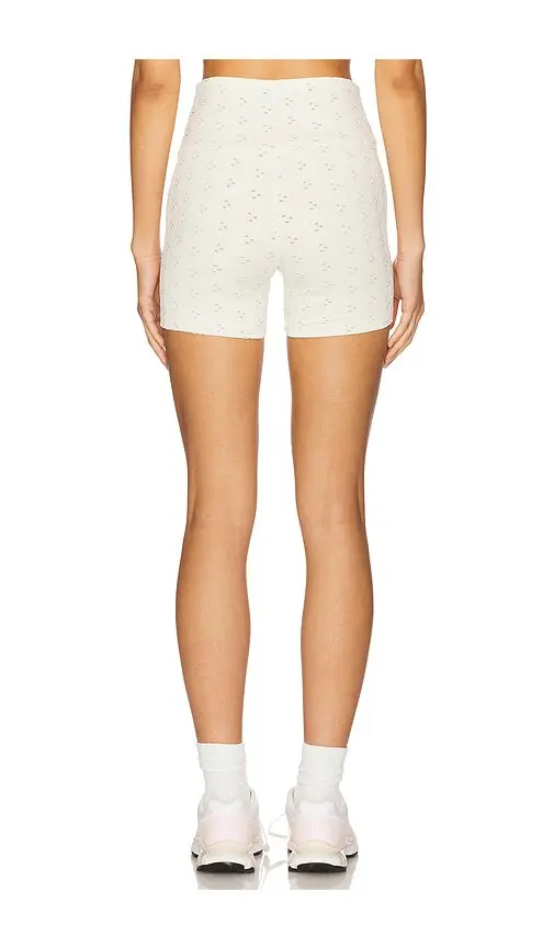 Strut This Short