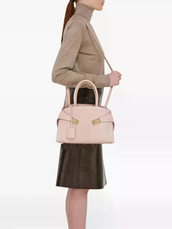 FERRAGAMO Medium Hug Tote Bag - Pink