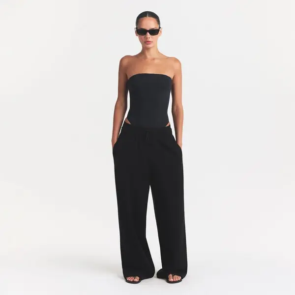 SKIMS Strapless Bodysuit - Obsidian