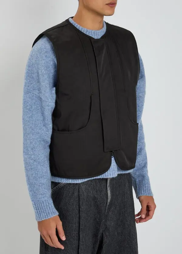 ABOUT:BLANK Reversible Quilted Shell Gilet