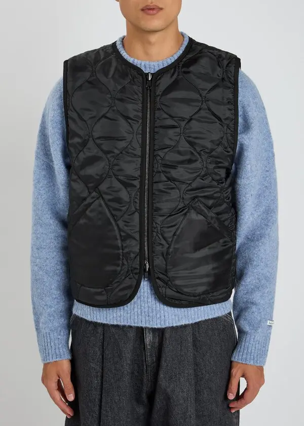 ABOUT:BLANK Reversible Quilted Shell Gilet
