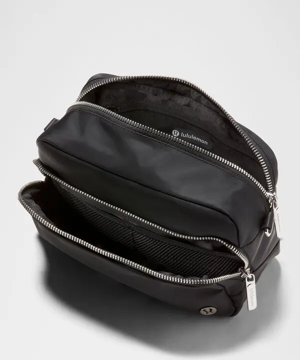 Lululemon Everywhere Crossbody Bag 3l - Black/silver