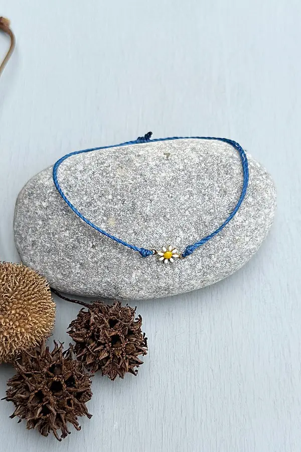NANCY MELET Daisy Wish Bracelet - Blue
