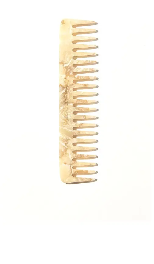 BASE CAMP BEAUTY Classic Comb - Buttermilk