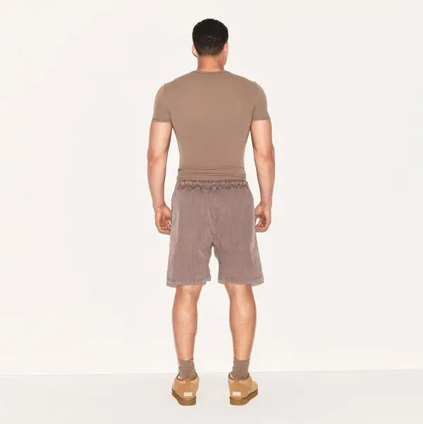 SKIMS Slim T Shirt | Black | Large | Fits Everybody - Umber
