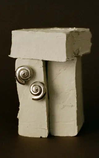 LE SUNDIAL - Nautilus Earrings