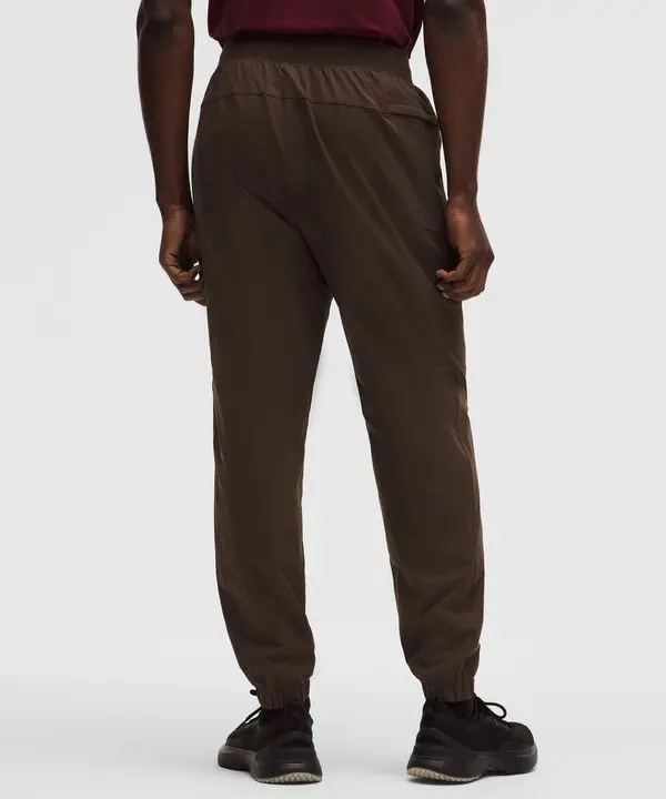 Lululemon Zeroed In Classic-fit Cargo Jogger - Walnut Crunch