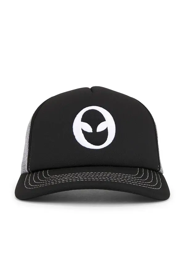 NO PROBLEMO Alien-o Trucker Cap - Black