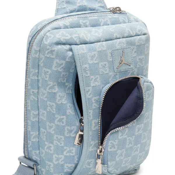 新品！NIKE JORDAN モノグラム 23スリングバッグ 3L デニムブルー Jordan Monogram Denim Sling Bag In Blue - 24% Off | Editorialist