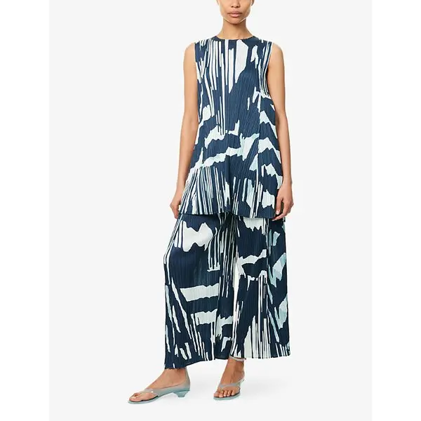 Issey Miyake Refraction Abstract-Print Pleated Knitted Tunic Top 