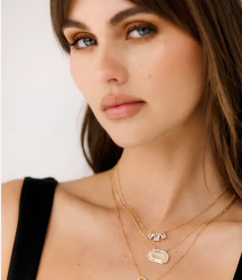 MAZIN JEWELS Trio Baguette Pendant Necklace