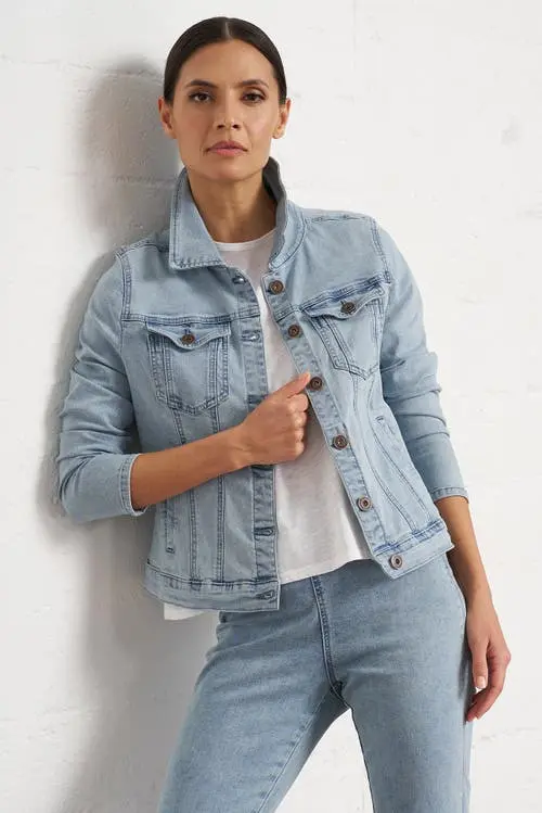FRANNE GOLDE Classic Stretch Denim Jacket - Light Wash