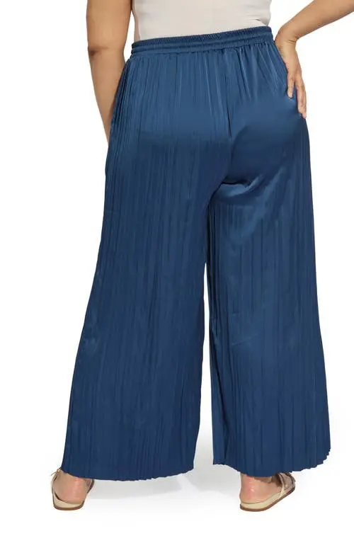 Lyssé Pleated Wide Leg Satin Pants
