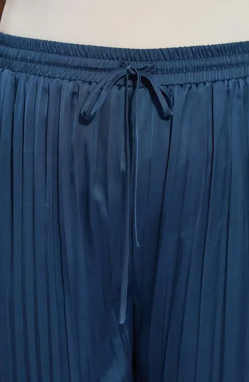 Lyssé Pleated Wide Leg Satin Pants