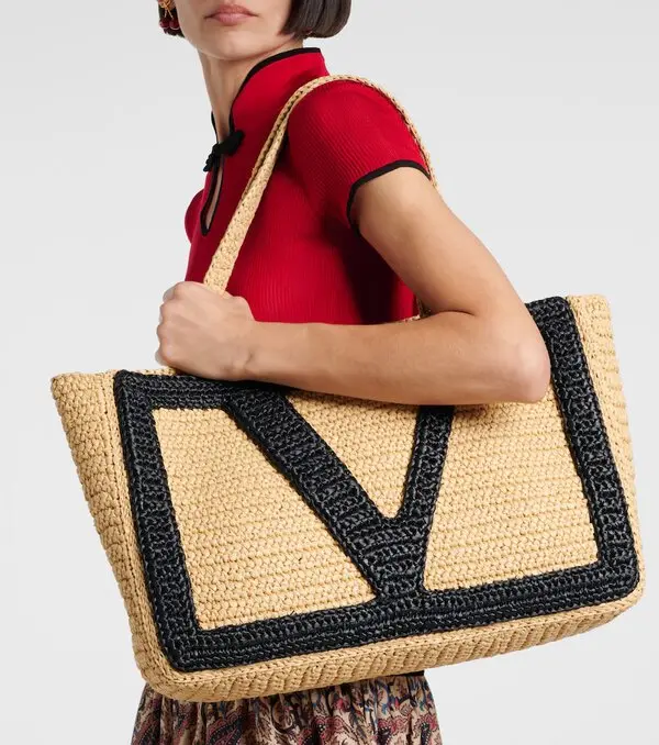 Valentino Garavani Viva Superstar Large Crochet Tote - Beige