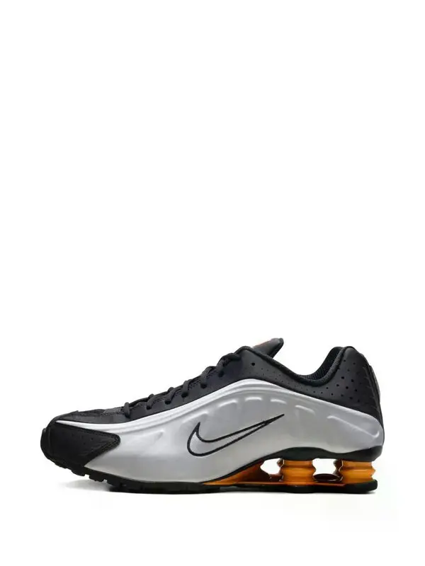 Nike Shox R4 Sneakers - Silver